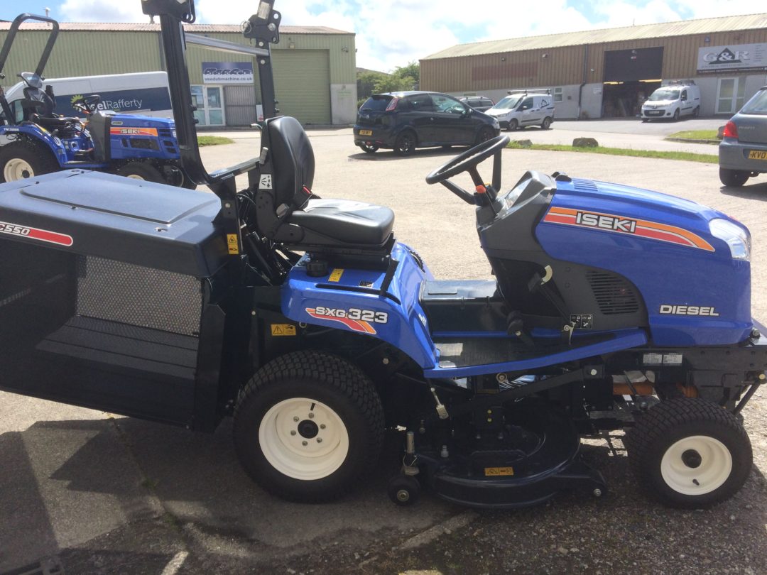Ride-on Mower For Sale - Iseki SXG323 Diesel - £8495 + VAT – Nigel ... Ride-on Mower For Sale - Iseki SXG323 Diesel - £8495 + VAT – Nigel ...